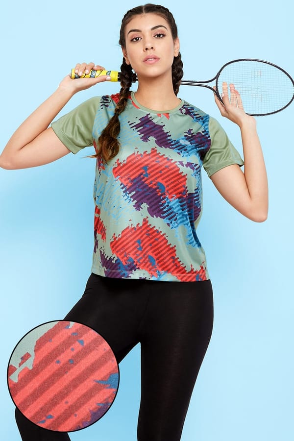 Buy Comfort Fit Abstract Print Active T-shirt in Moss Green Online ...