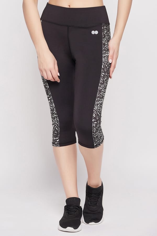 Buy Snug Fit High-Rise Active Capri in Black with Printed Panel Online ...